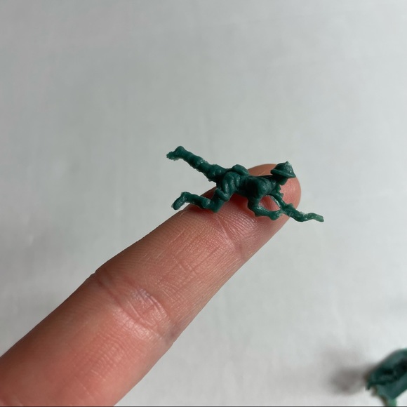 Toys | Tiny Army Men Miniature Green Army Action Figures Minis | Poshmark